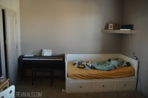 10 Bedroom Makeovers-Transform a Boring Room Into A Stylish Sleeper’s ...